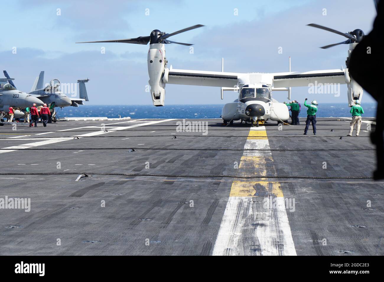 Tilt rotor military aircraft hi-res stock photography and images - Alamy