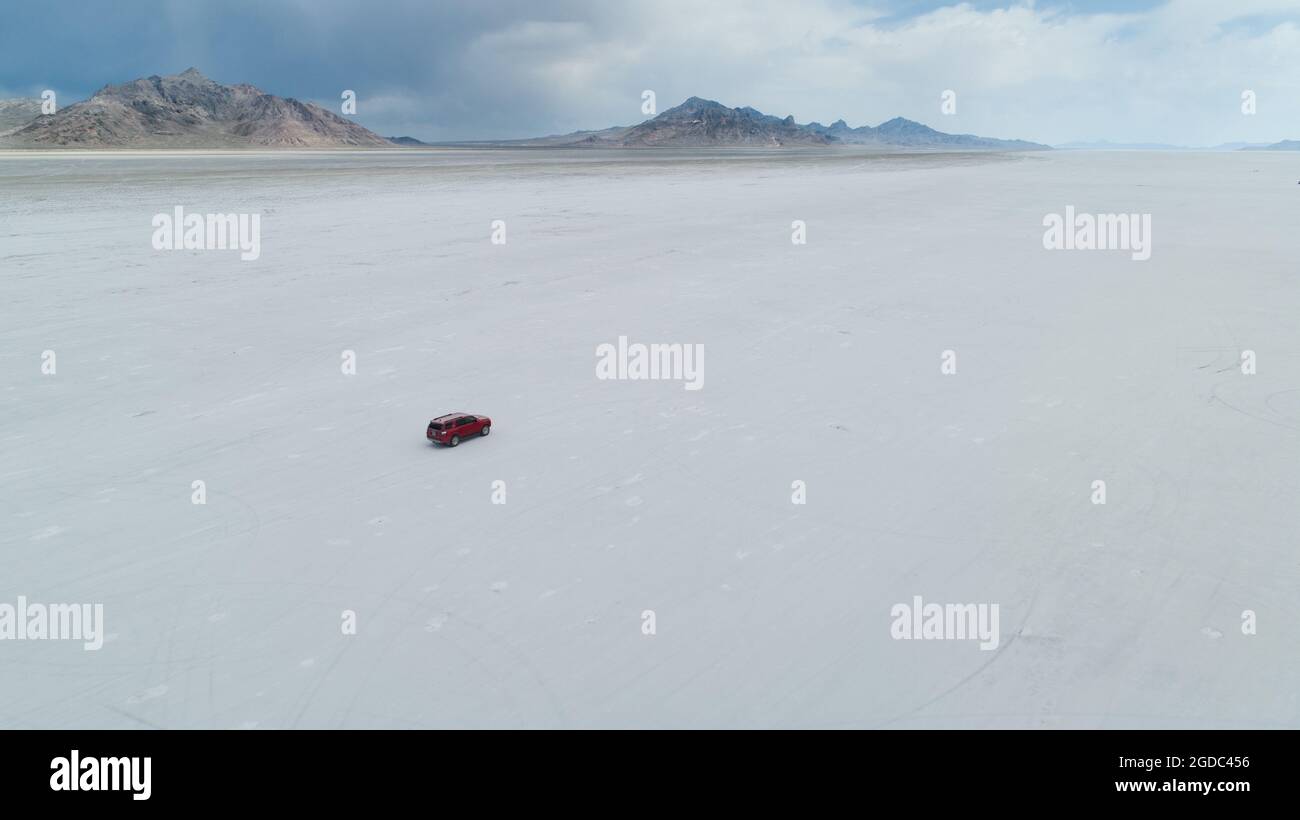 Bonneville salt flats car hi-res stock photography and images - Alamy