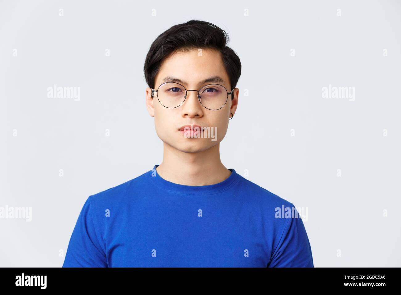 Normal looking male model hi-res stock photography and images - Alamy