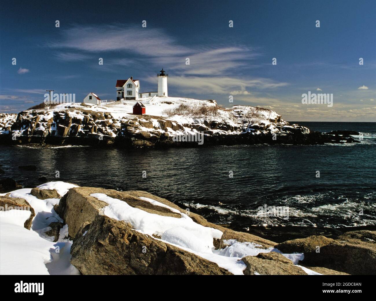 Lighthouses winter hi-res stock photography and images - Alamy