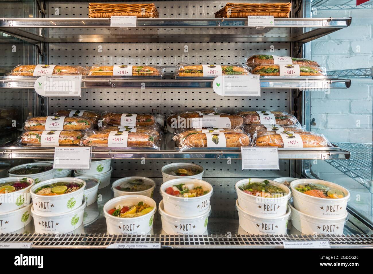 Pret food display counter Stock Photo - Alamy