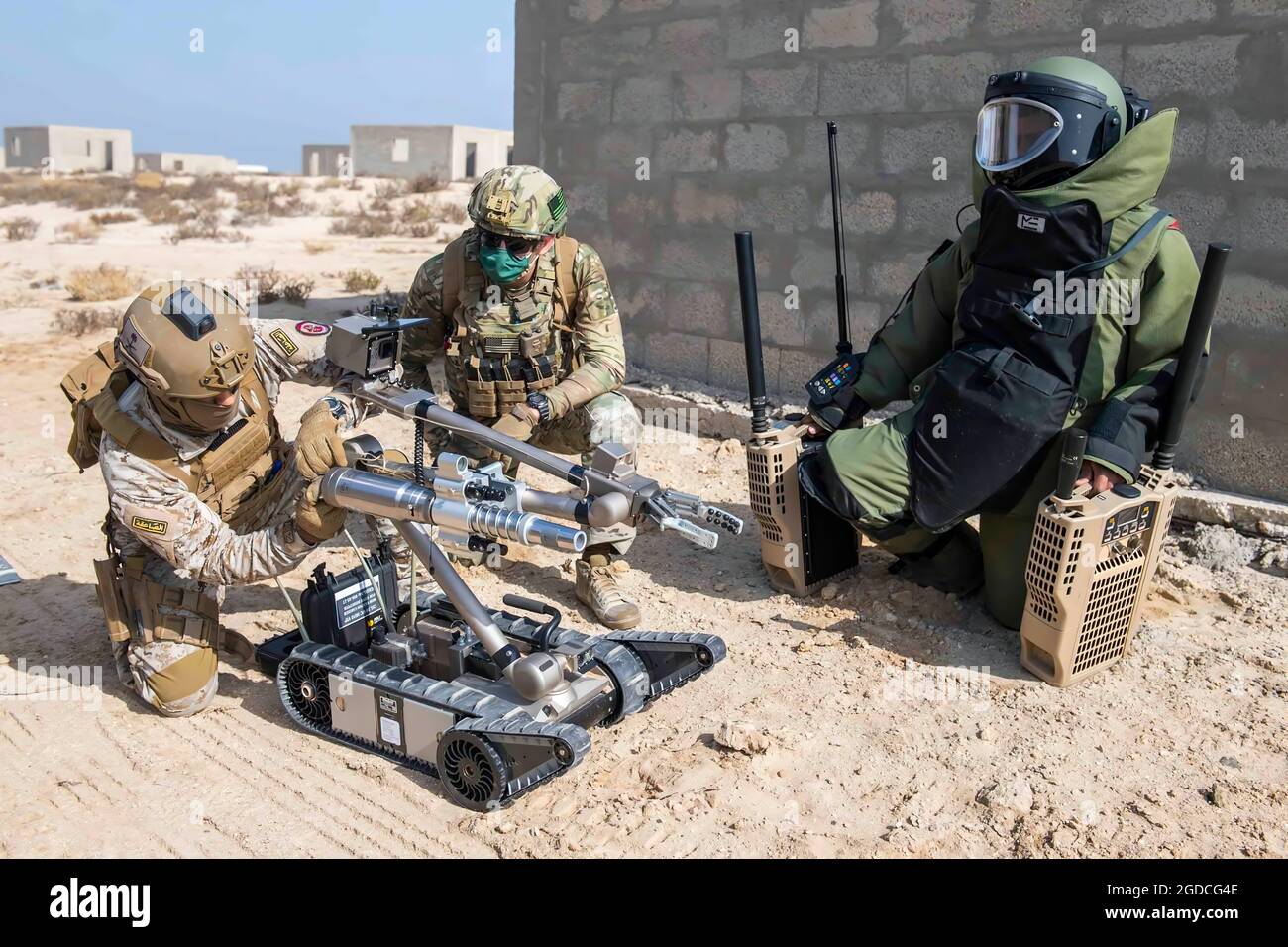 JUBAIL, Saudi Arabia (Jan. 27, 2021) Explosive Ordnance Disposal ...