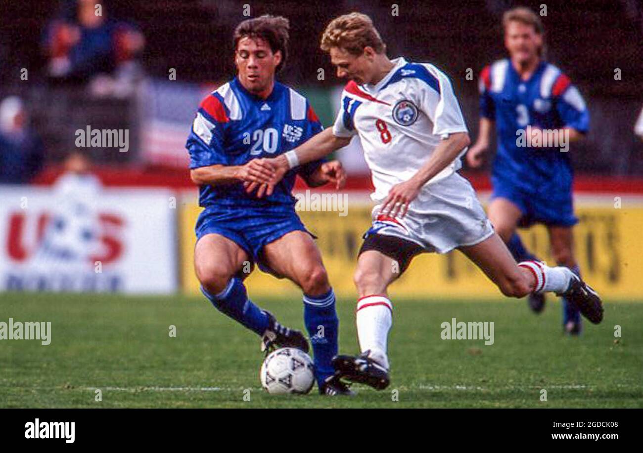Paul Caliguri in action for the USA National soccer team Stock Photo ...