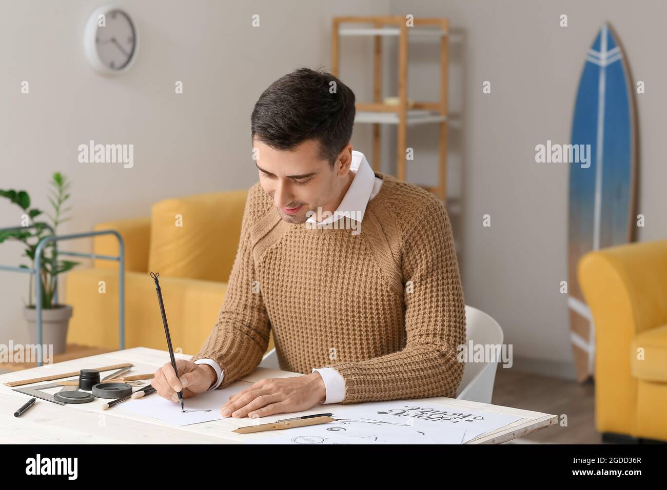 Calligrapher paints hi-res stock photography and images - Alamy