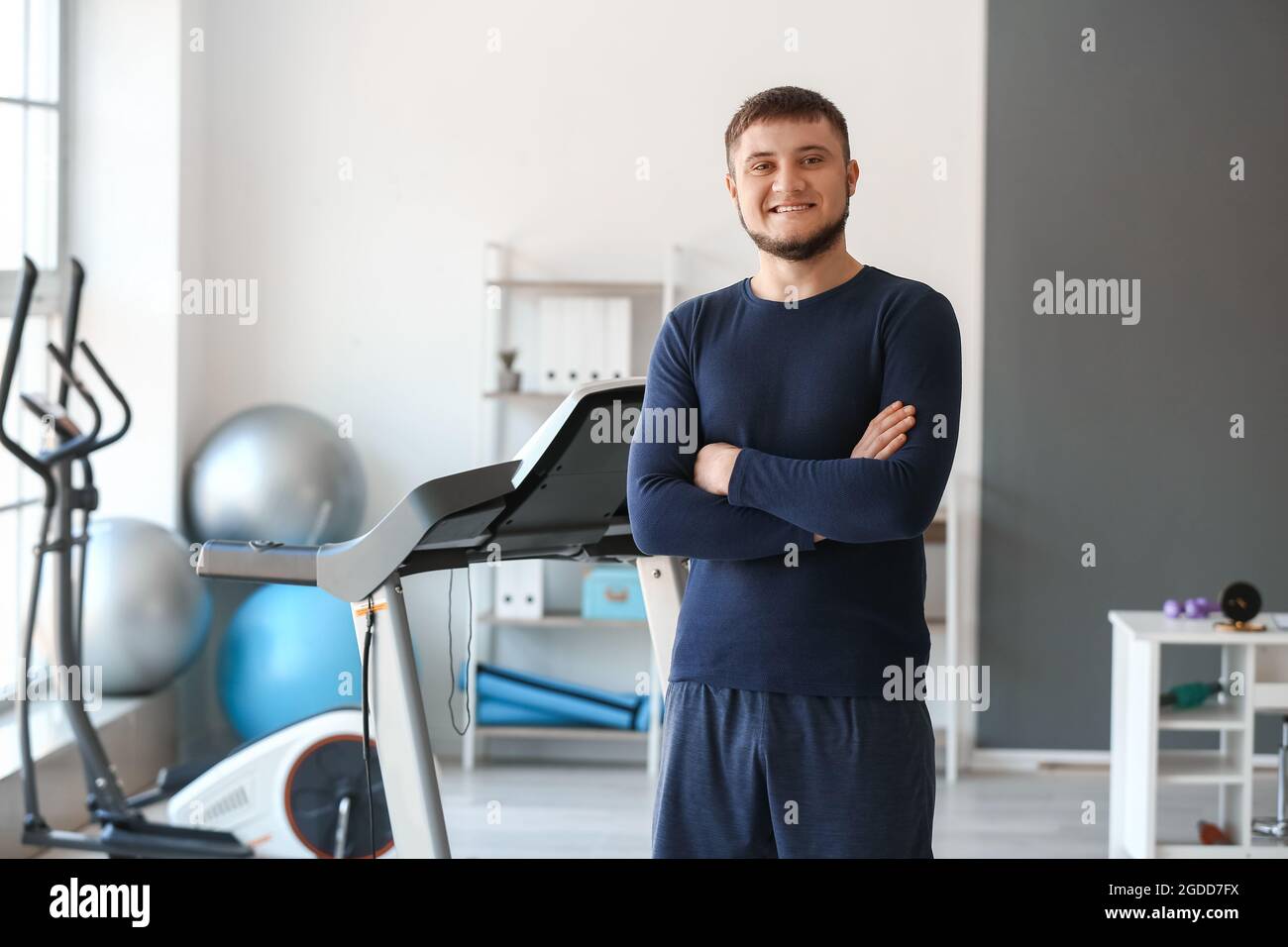 Physio in hospital gym hi-res stock photography and images - Alamy