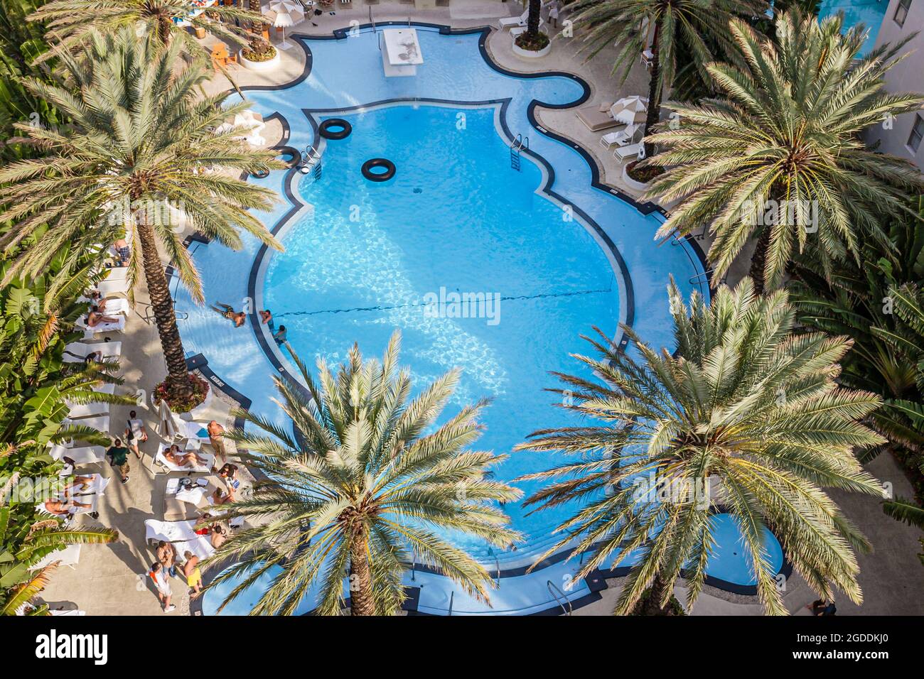 Aerial swimming pool miami hi-res stock photography and images - Alamy