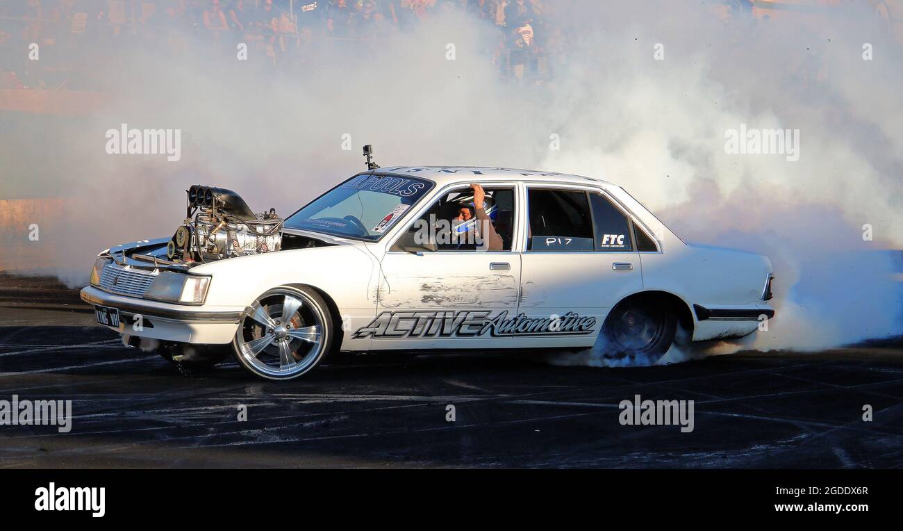 Ultimate Burnout Challenge, Perth Motorplex, Perth, Western Australia ...
