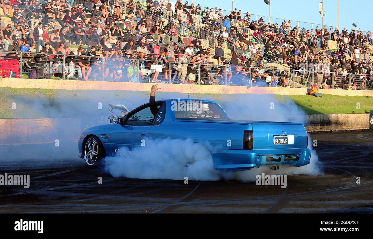 Ultimate Burnout Challenge, Perth Motorplex, Perth, Western Australia ...