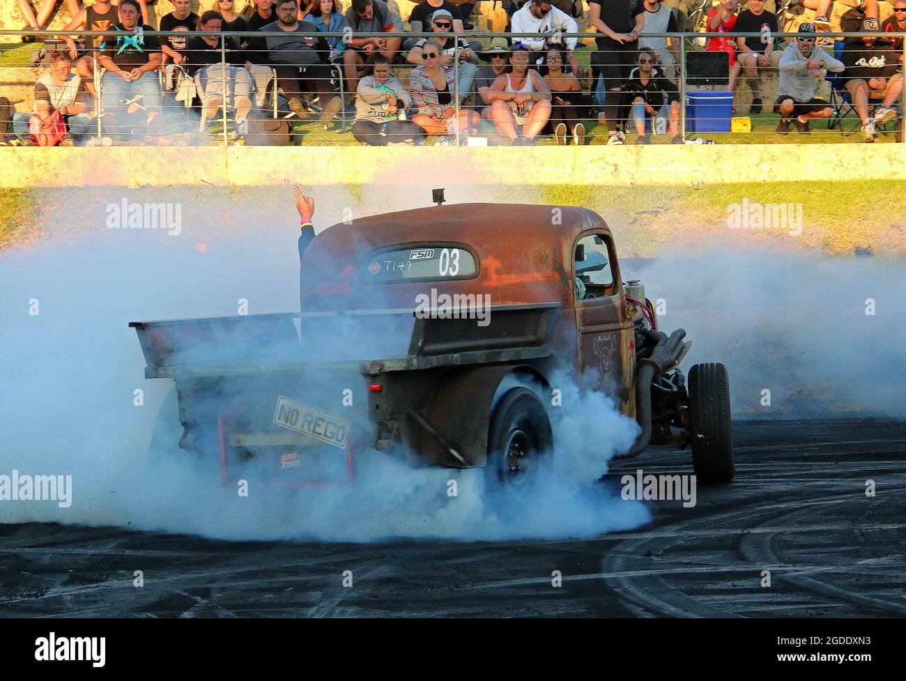 Ultimate Burnout Challenge, Perth Motorplex, Perth, Western Australia ...