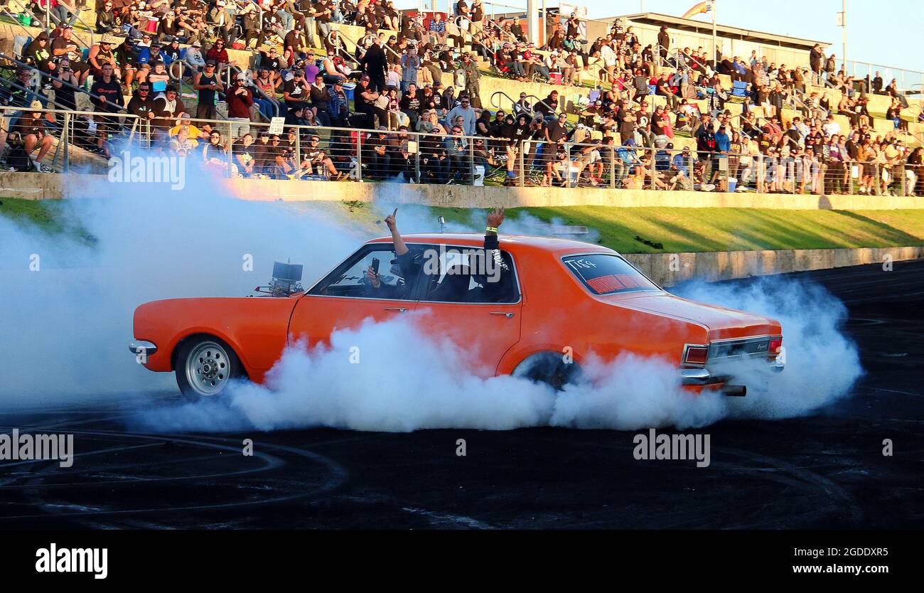 Ultimate Burnout Challenge, Perth Motorplex, Perth, Western Australia ...