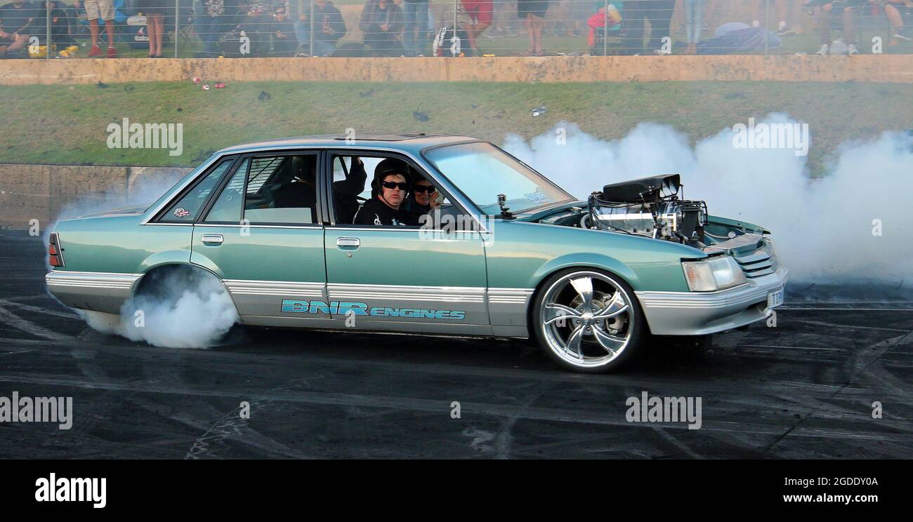 Ultimate Burnout Challenge, Perth Motorplex, Perth, Western Australia ...