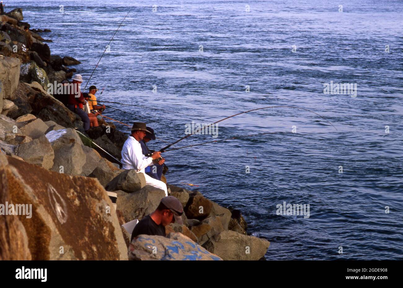 Rock fishing hi-res stock photography and images - Alamy