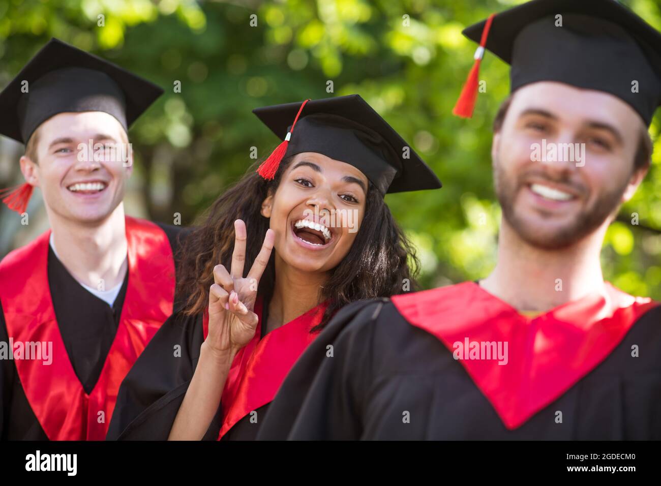 Excited graduates hi-res stock photography and images - Alamy