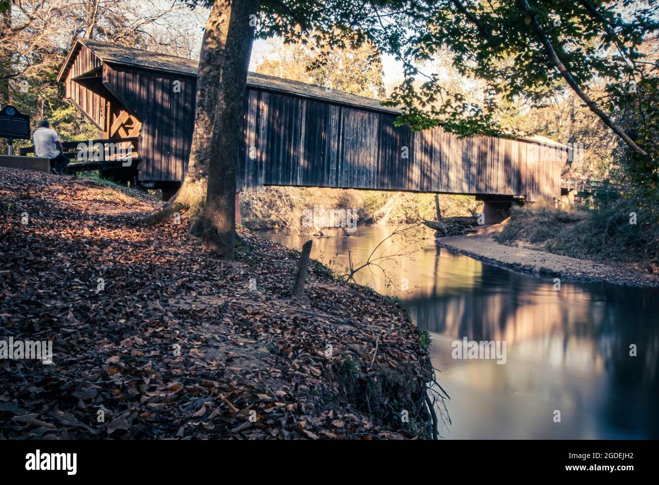 Red oak creek covered bridge hi-res stock photography and images - Alamy
