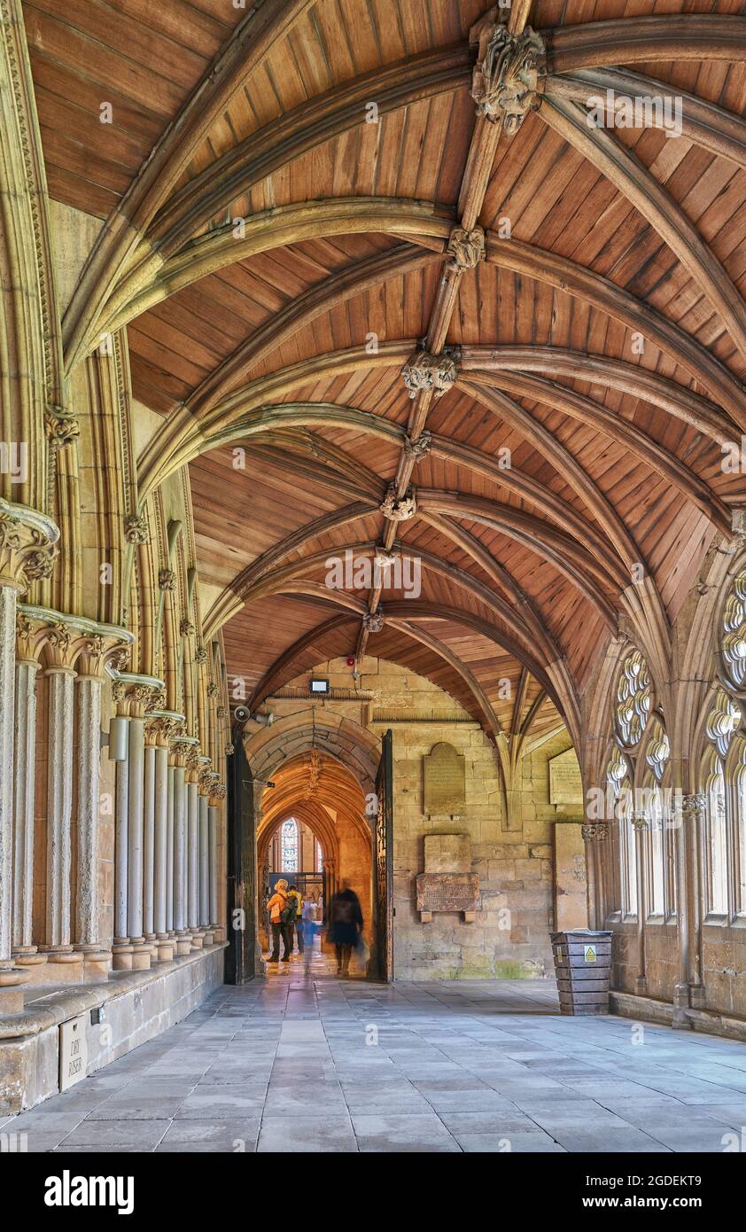 Medieval wooden ceiling hi-res stock photography and images - Alamy