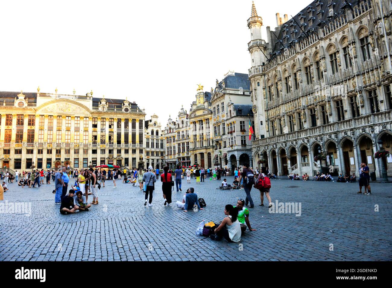 Beautiful medieval buildings in the Grand Place in Brussels Stock Photo ...