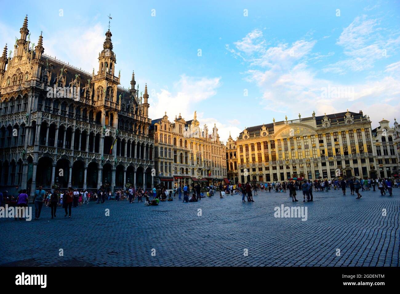 Beautiful medieval buildings in the Grand Place in Brussels Stock Photo ...