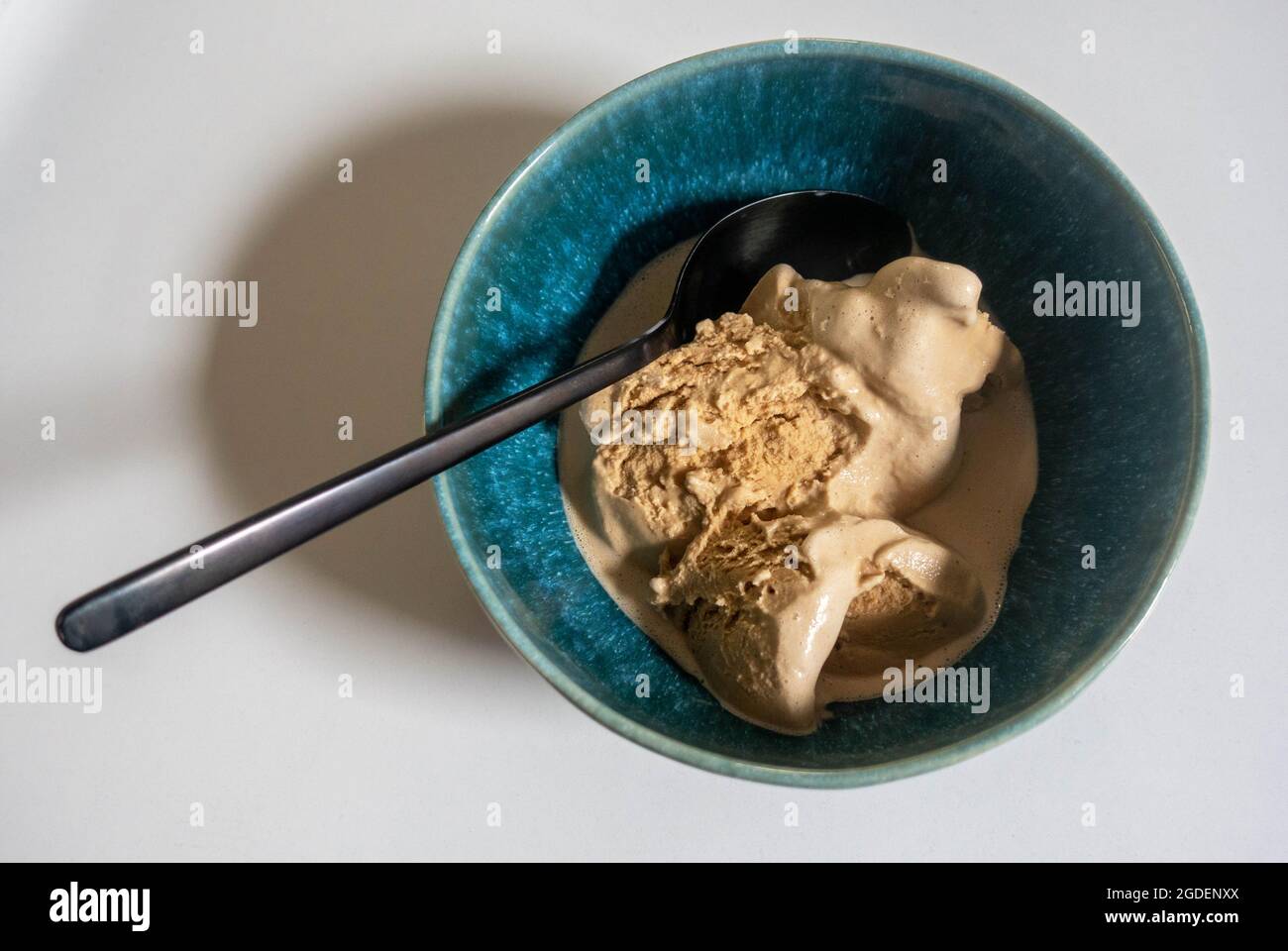 Coffee and ice hi-res stock photography and images - Alamy