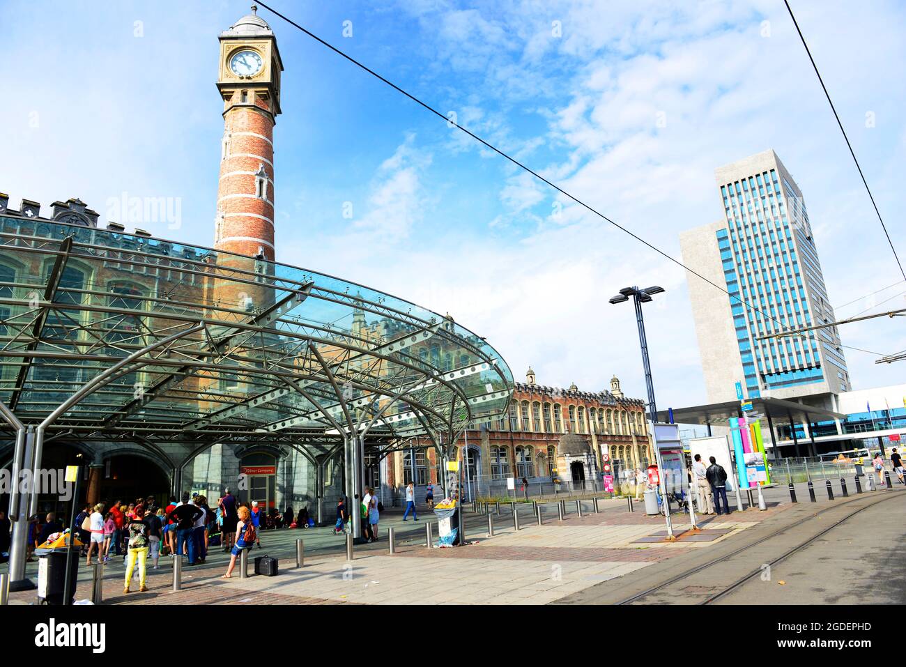 Ghent-Sint-Pieters railway station Stock Photo - Alamy