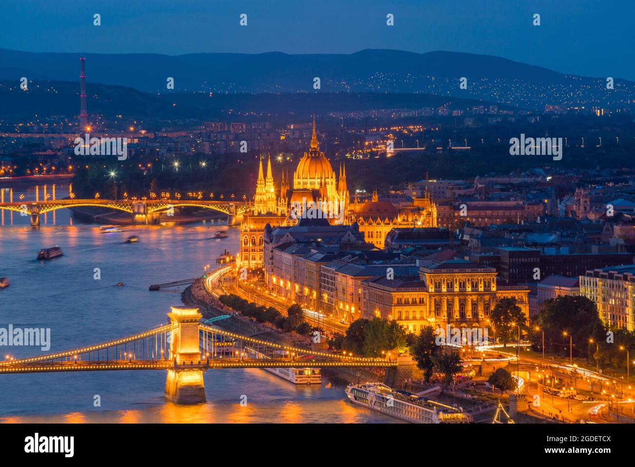 Budapest skyline in Hungary. Night view on Parliament building over ...