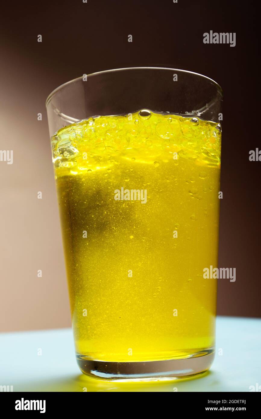 Yellow beaker hi-res stock photography and images - Alamy