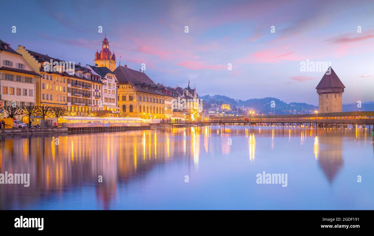 Historic city center of downtown Lucerne with Chapel Bridge and lake ...
