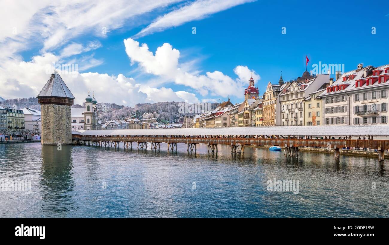 Historic city center of downtown Lucerne with Chapel Bridge and lake ...