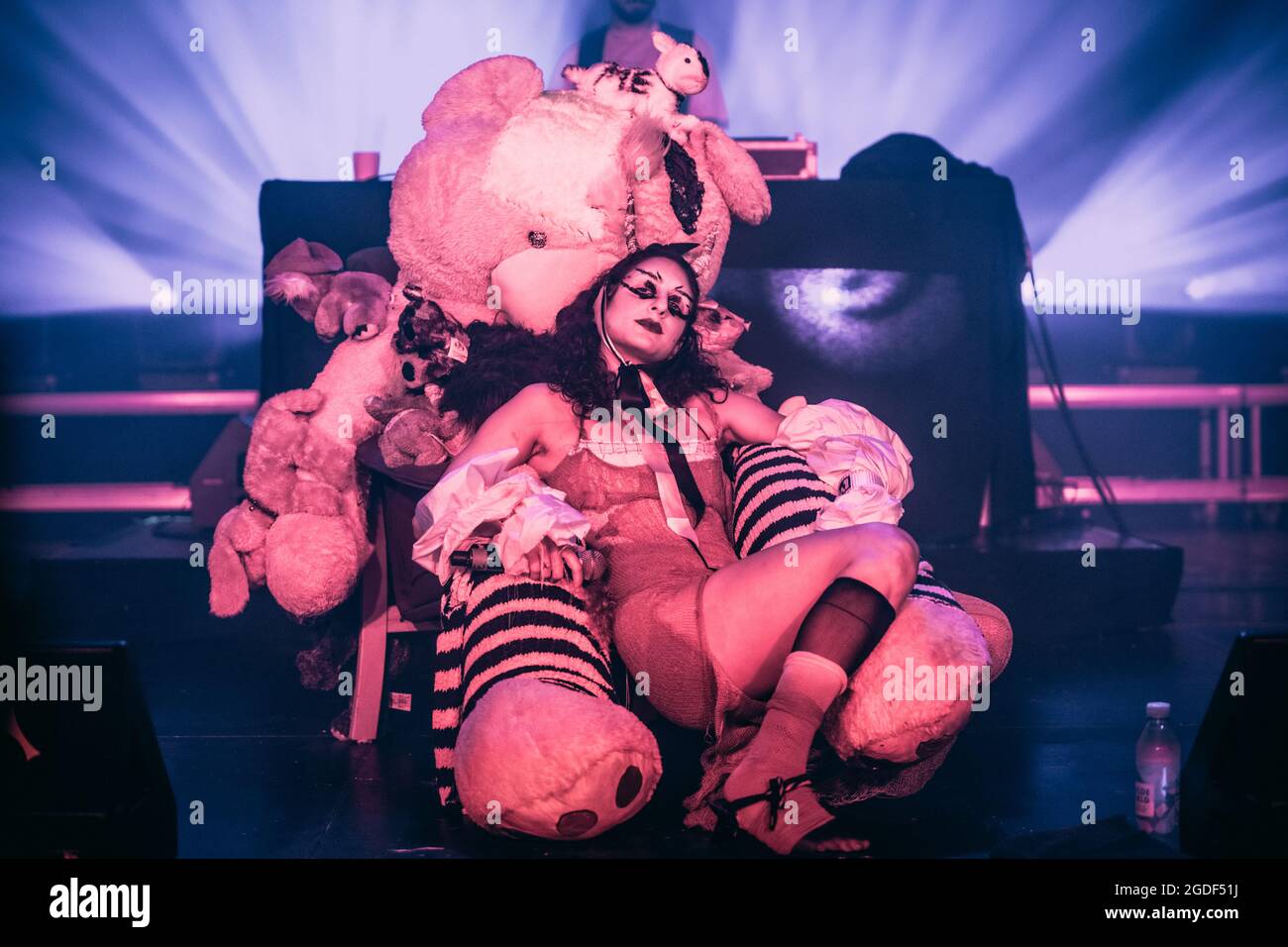 Nadia tehran singer hi-res stock photography and images - Alamy