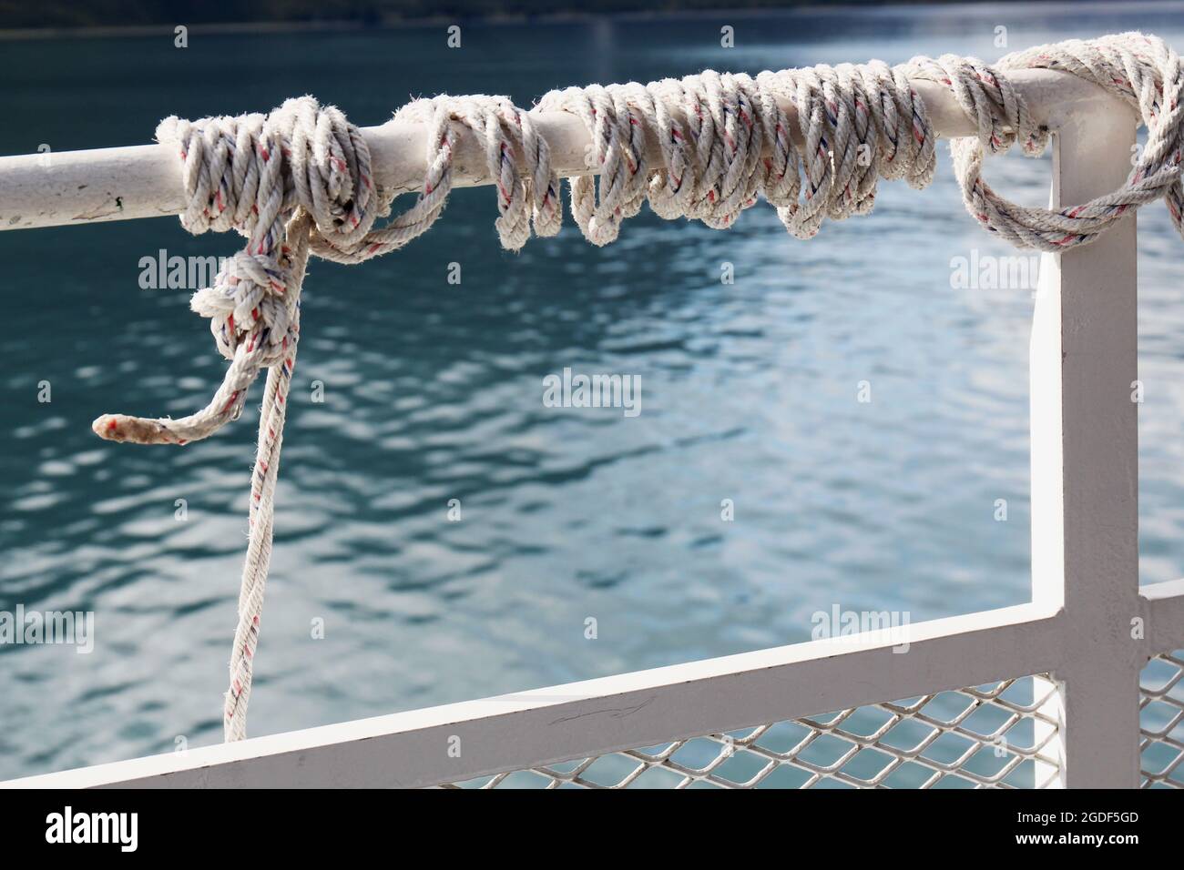 Leine mit knoten hi-res stock photography and images - Alamy