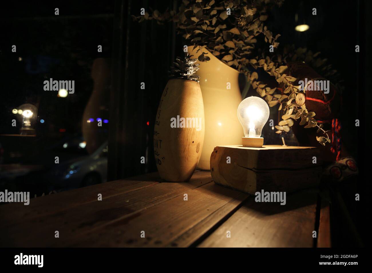 Ornamented lamp hi-res stock photography and images - Alamy