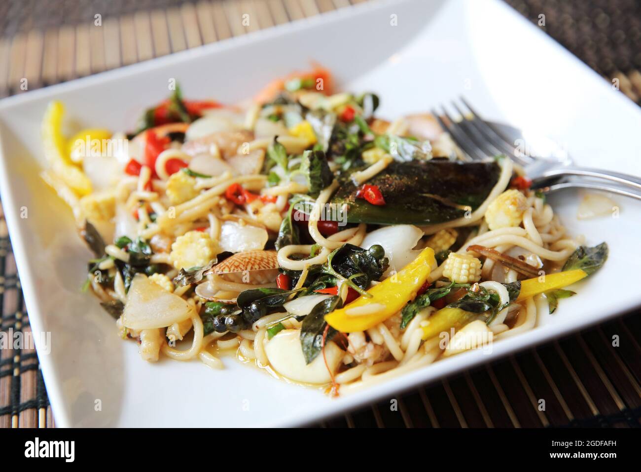 Spicy spaghetti seafood hi-res stock photography and images - Alamy