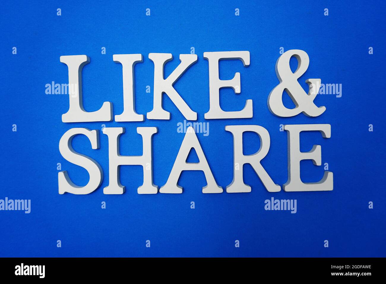 Like comment share hi-res stock photography and images - Alamy