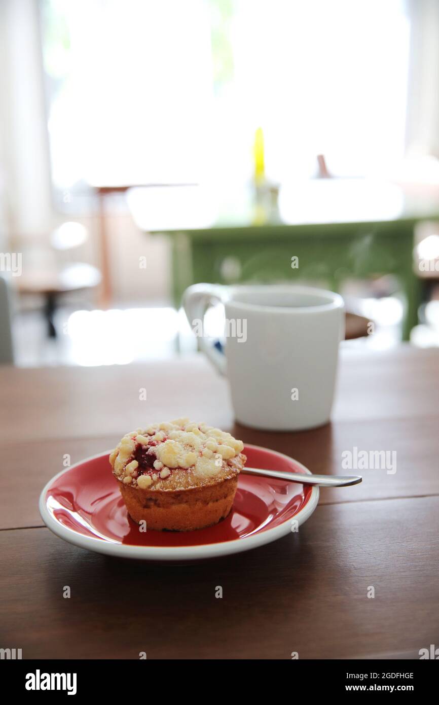 Hot blueberry pie hi-res stock photography and images - Alamy