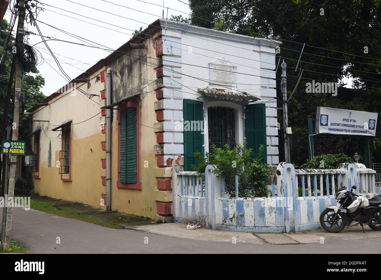 Chandannagar strand hi-res stock photography and images - Alamy