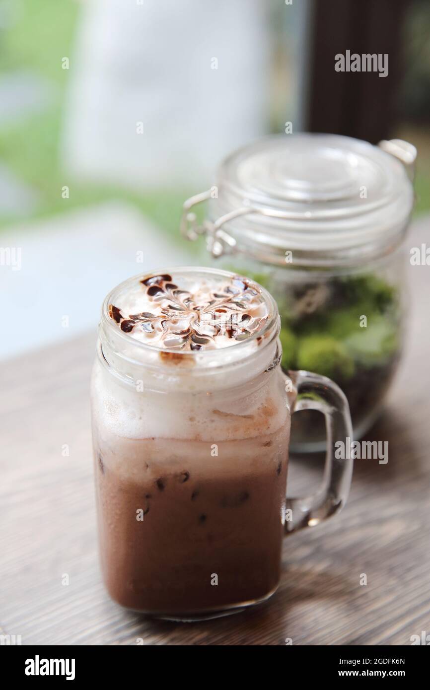 Ice chocolate hi-res stock photography and images - Alamy