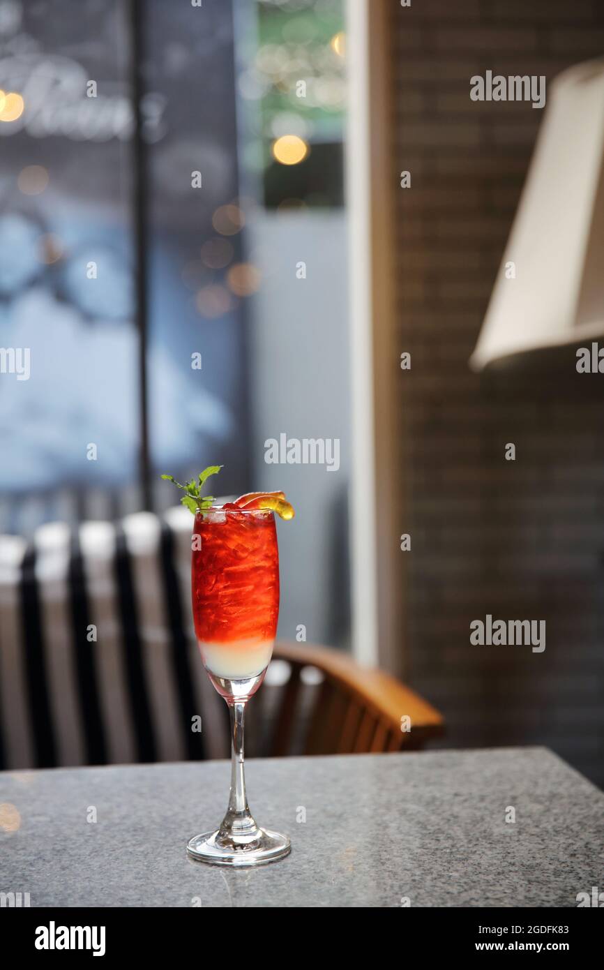 Cocktail drink vector hi-res stock photography and images - Alamy