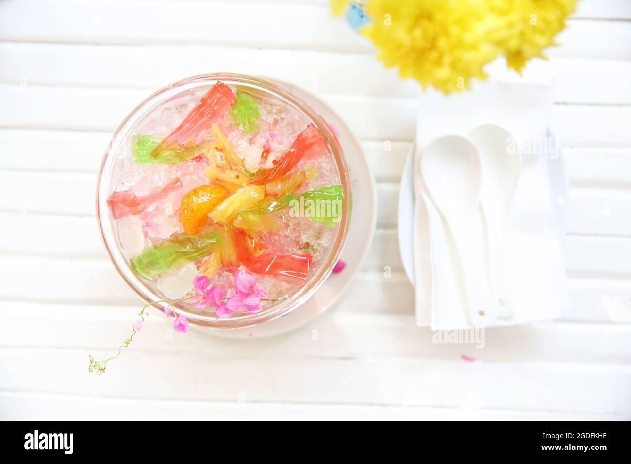 Jelly ice hi-res stock photography and images - Alamy