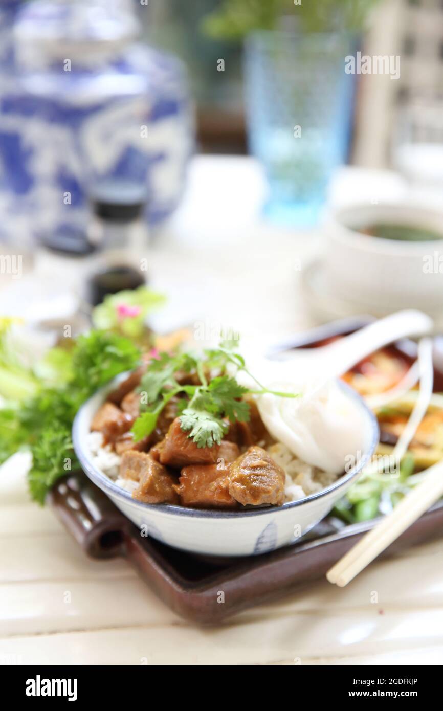 Black pepper roast beef rice hi-res stock photography and images - Alamy