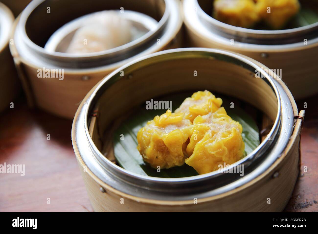 Chinese steamed pork dumplings dim sum Stock Photo - Alamy