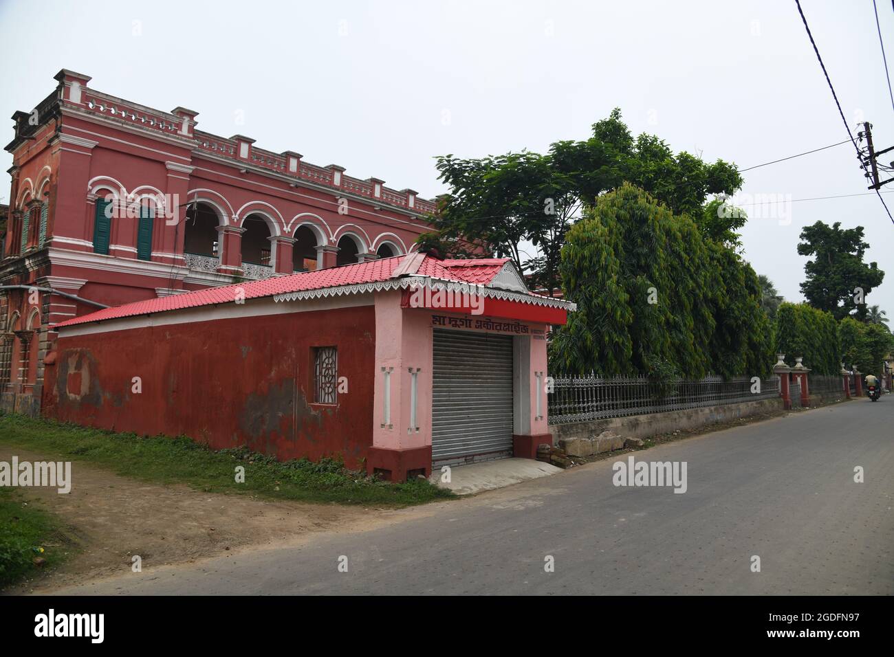 Itachuna Rajbari or Bargee Danga (1766 CE) - now a heritage hotel ...
