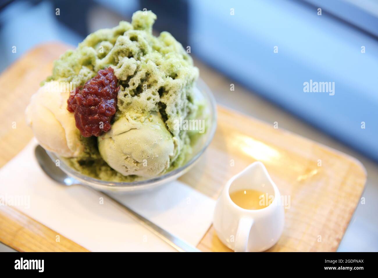 Shave ice hi-res stock photography and images - Alamy