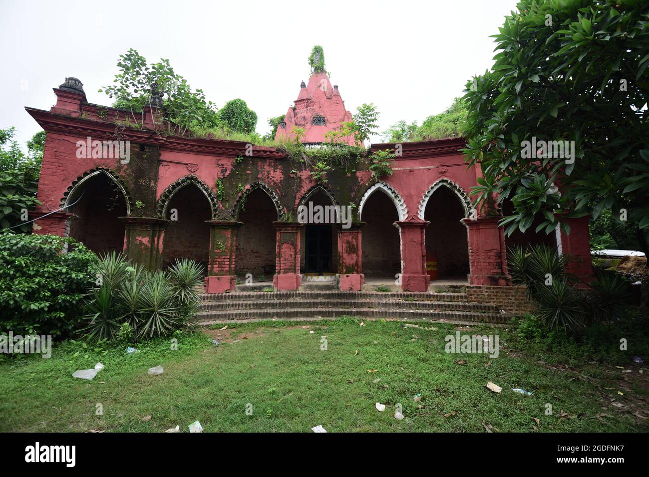 Shiva Mandir of Itachuna Rajbari or Bargee Danga. Bejoy Narayan Kundu ...