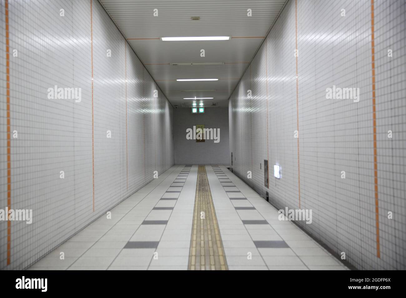 walk way in Japanese subway Stock Photo - Alamy