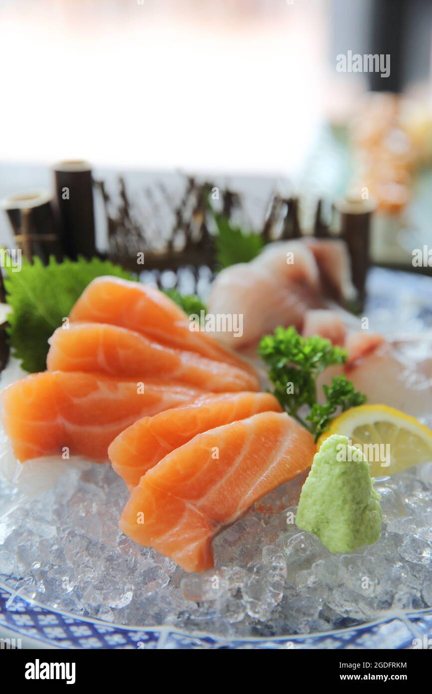 Salmon and red snapper sashimi Japanese food Stock Photo - Alamy