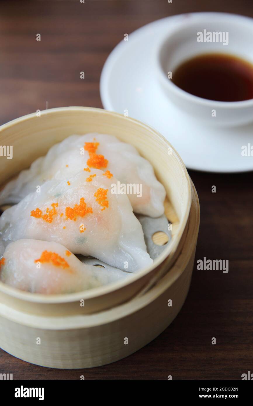 Chinese food dim sum in bamboo basket Stock Photo - Alamy
