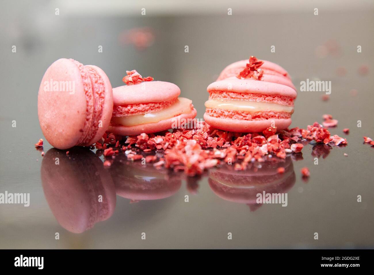 Pink macarons --- Macaronor French macaroon is a sweet meringue-based ...