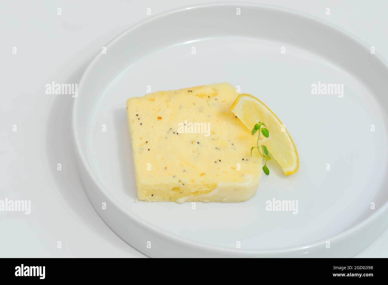 lemon cheese cake ,cheese cake or lemoncake with sesame and lemon Stock ...