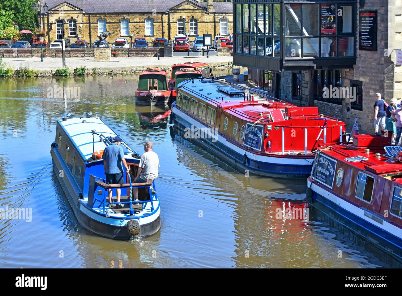 Looking down from stern boat hi-res stock photography and images - Alamy