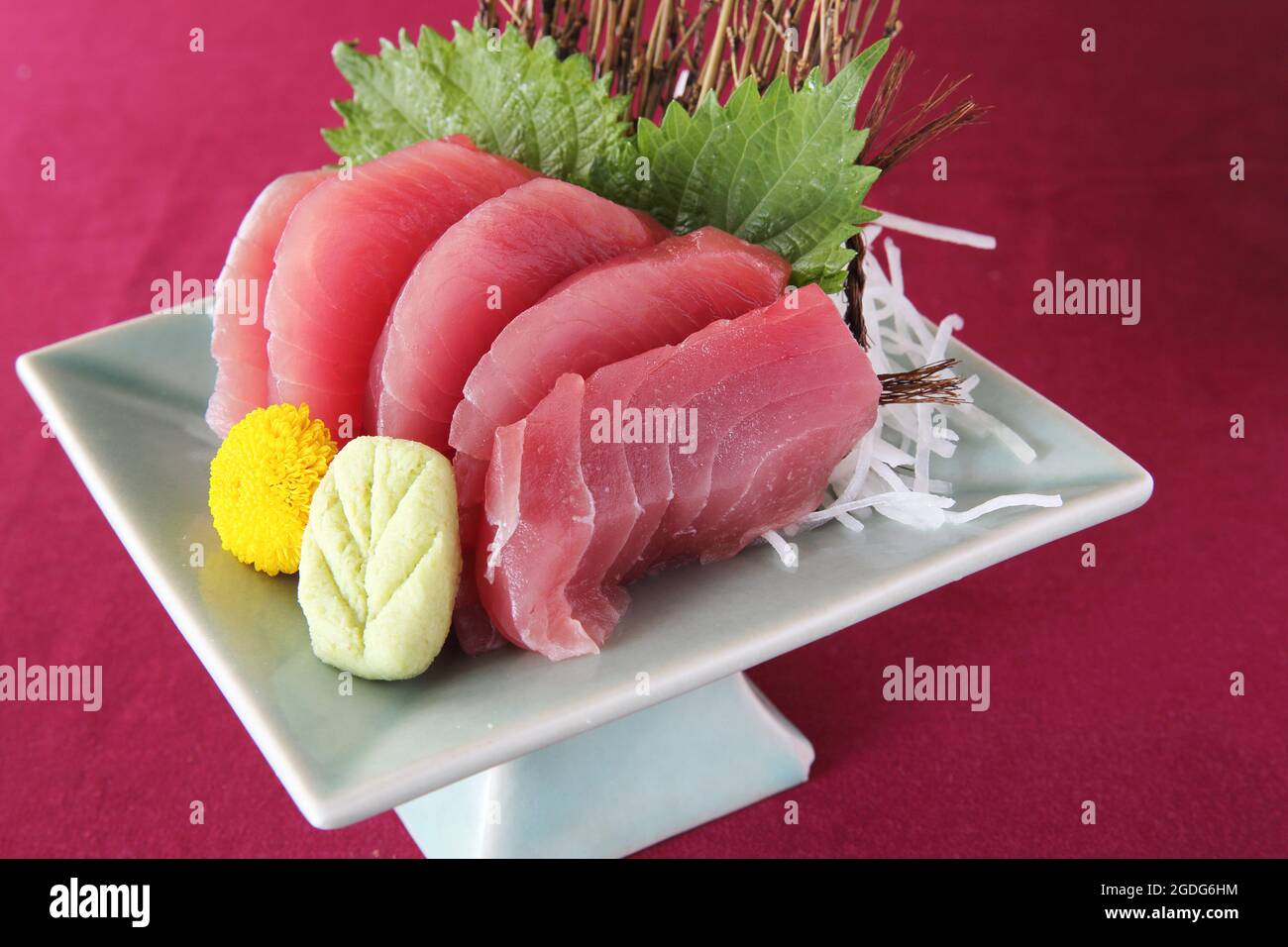 Sashimi with radish hi-res stock photography and images - Alamy