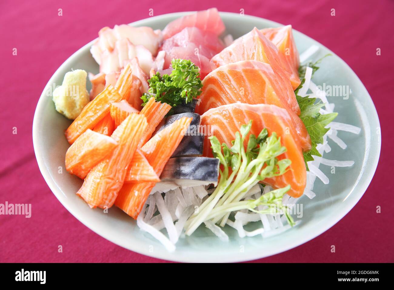 Red snapper sashimi hi-res stock photography and images - Alamy